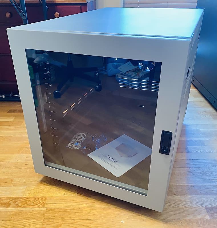 GIZMAC XRACK PRO 2 NOISE REDUCTION RACK CABINET | Reverb