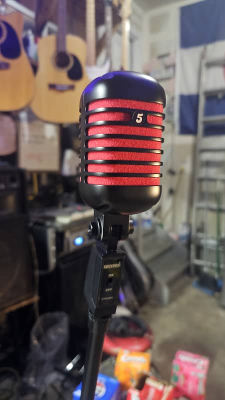 5Core Retro-Style Dynamic Microphone 2024 - Black and Red | Reverb