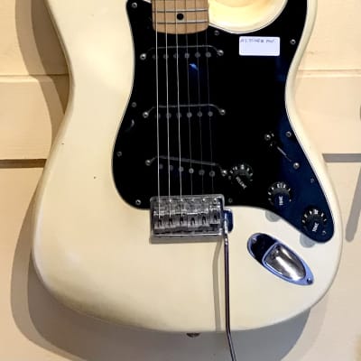 Fender Stratocaster 1977 / Olympic white | Reverb UK
