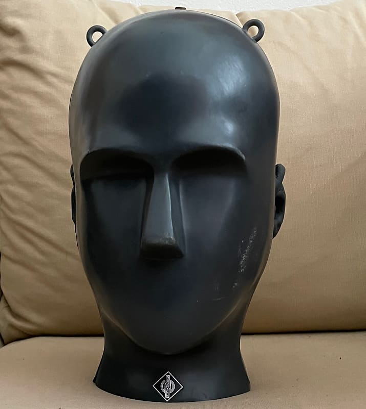 Neumann KU81 | Reverb