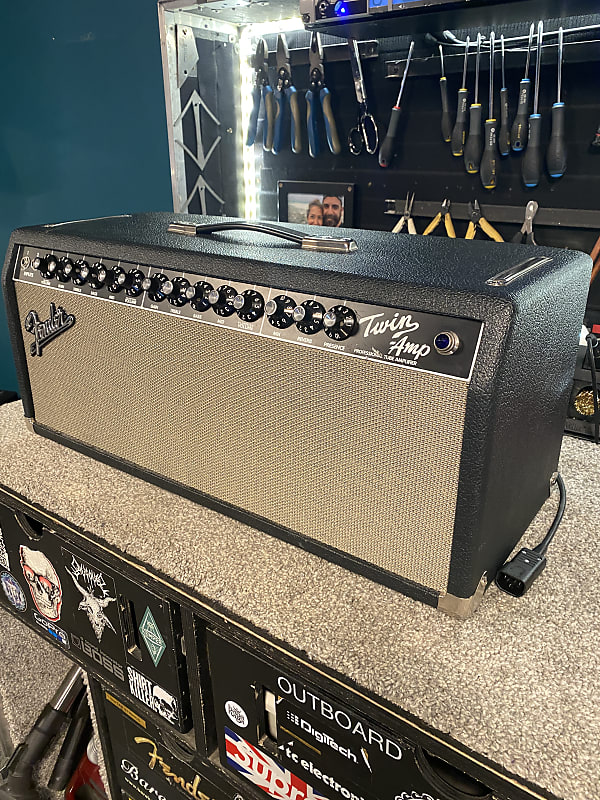 Fender Twin-Amp 2-Channel 100-Watt Guitar Head 1992 Black | Reverb