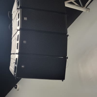 (8) RCF HDL-6A Dual 6" Active Line Array, Showroom Demo, Fly | Reverb