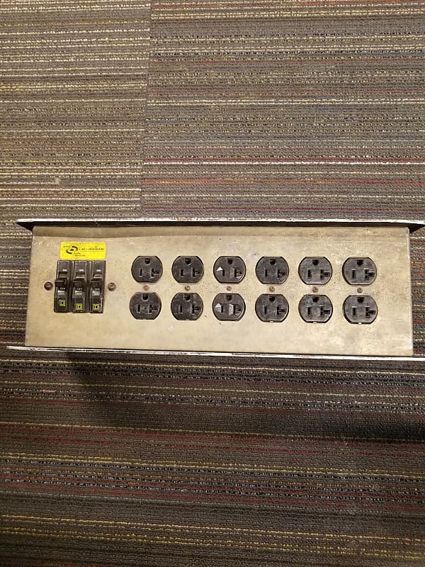 Motion Labs L21-30 stringer breaker box for stage power | Reverb