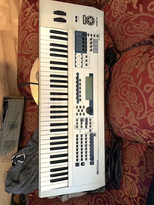 Yamaha M06 n/a grey | Reverb