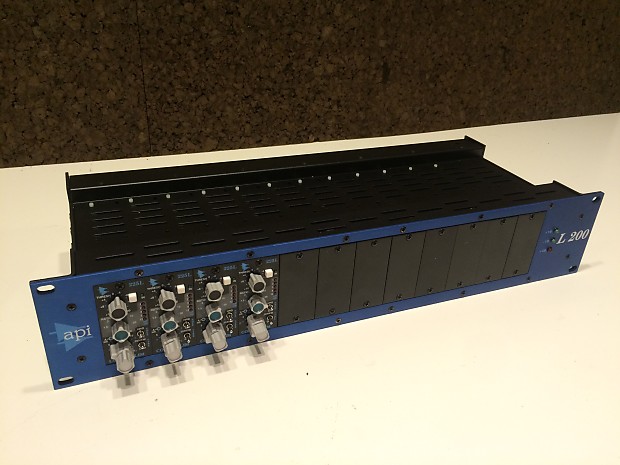 API L200R rack with (4) 225L modules | Reverb Canada