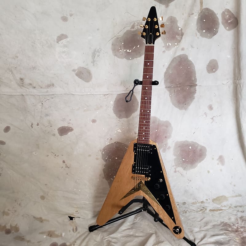 Custom Flying V 2024 - natural | Reverb