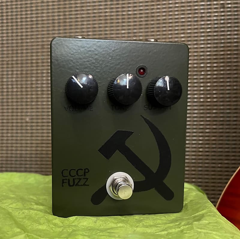 Rooni's Effects CCP Fuzz (Green Russian) | Reverb