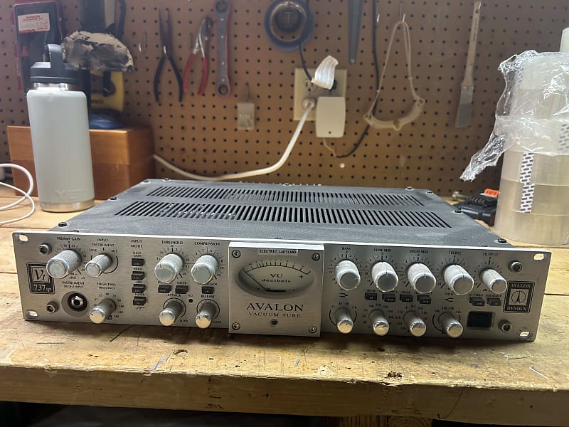 Avalon VT-737sp Tube Channel Strip 2000s - Silver | Reverb