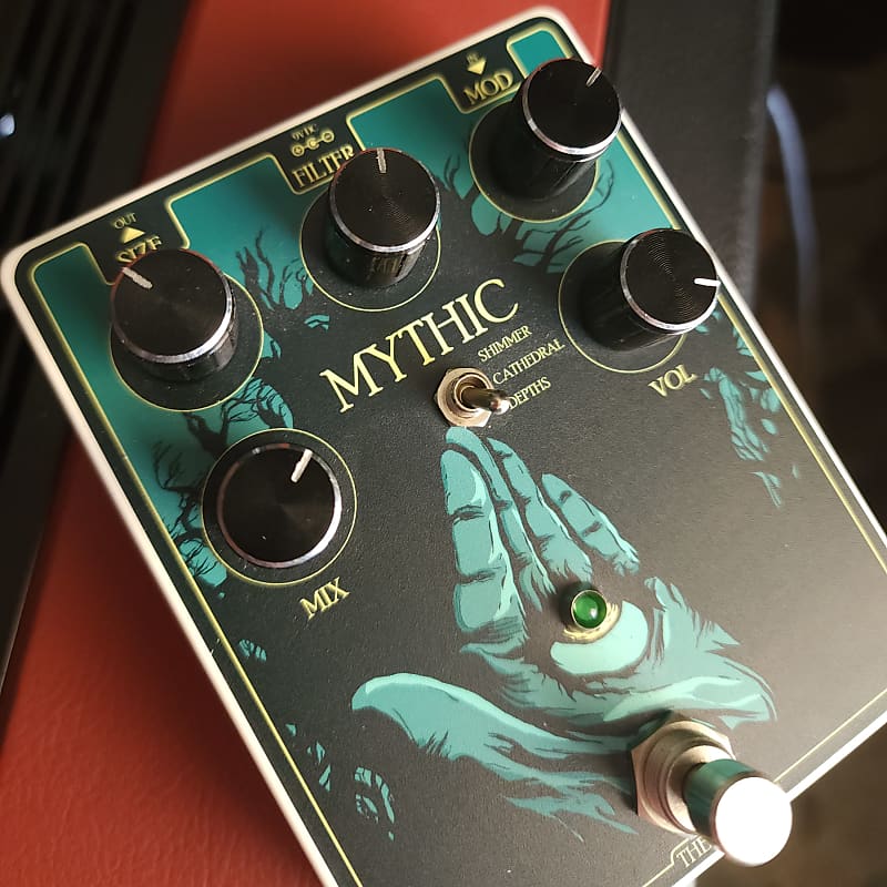 Mythic Pedals The Well (modulated reverb) - white/green | Reverb