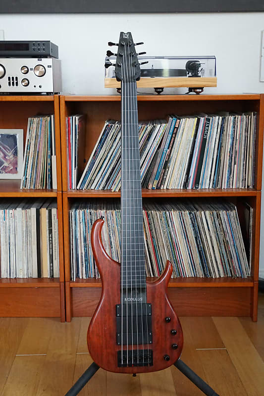 Modulus Quantum Q6 Fretless 2005 Youtube-Video | Reverb