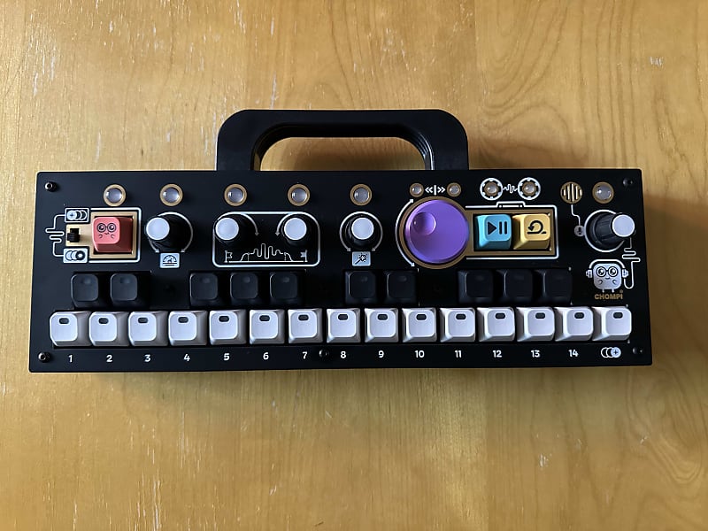 Chompi Club Chompi Sampler 2024 - Classic Black | Reverb