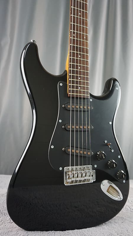 Samick Black Strat - Black Electric Guitar | Reverb UK