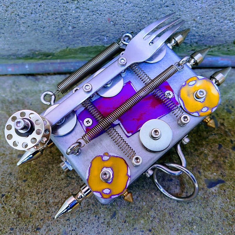 noise box/noise devices/noise instrument/metal | Reverb España