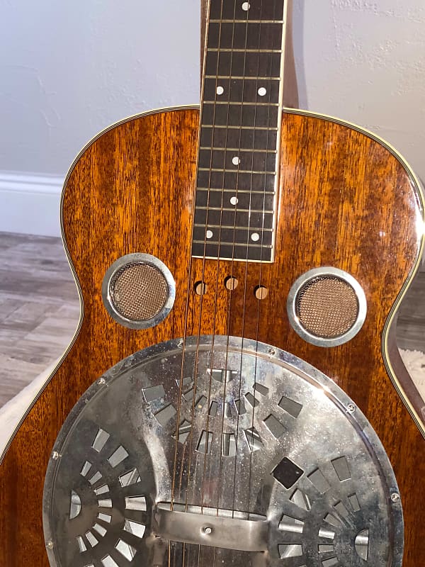 Regal RD40 (hotrodded w/Beard cone+spider, bone nut) w/case | Reverb