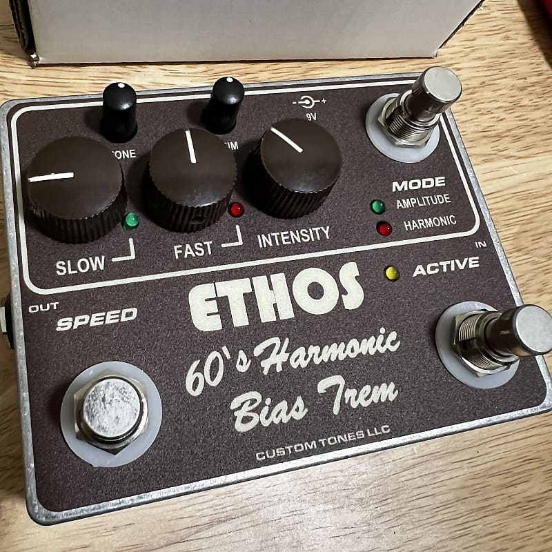 Custom Tones Ethos 60s Harmonic / Bias Tremolo | Reverb