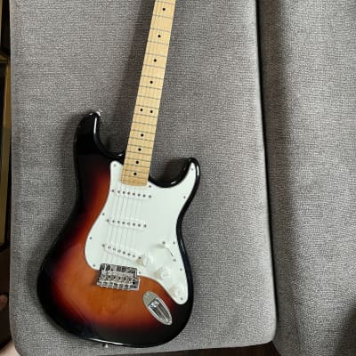 Fender Player Stratocaster with Maple Fretboard 3-Color | Reverb