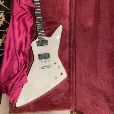 Gibson Explorer 1983 James Hetfield Edition | Reverb Canada