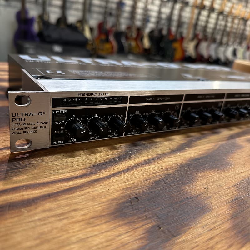 Behringer Ultra-Q Pro PEQ2200 Parametric Equalizer | Reverb