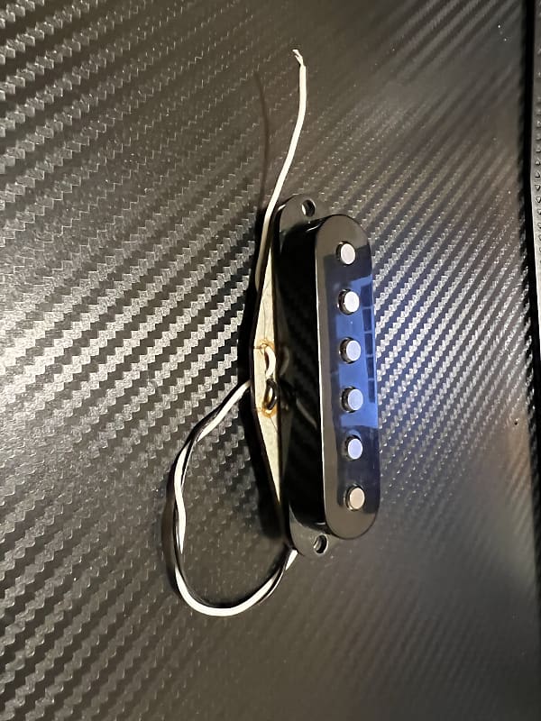 Suhr V70 unk Blk | Reverb