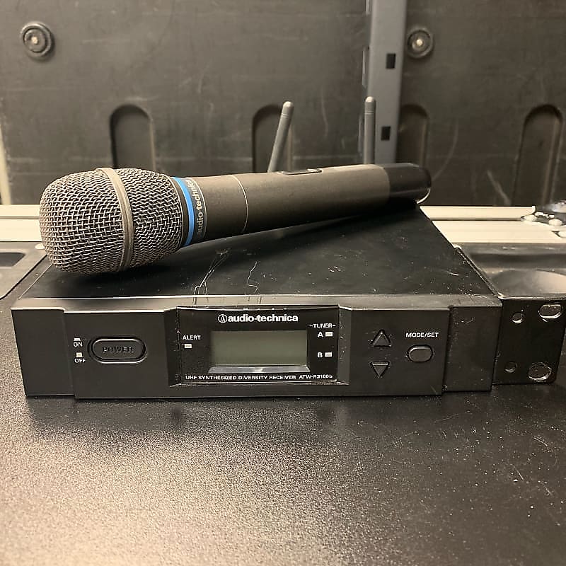 Audio-Technica ATW-R3100b (4 units with mics) | Reverb