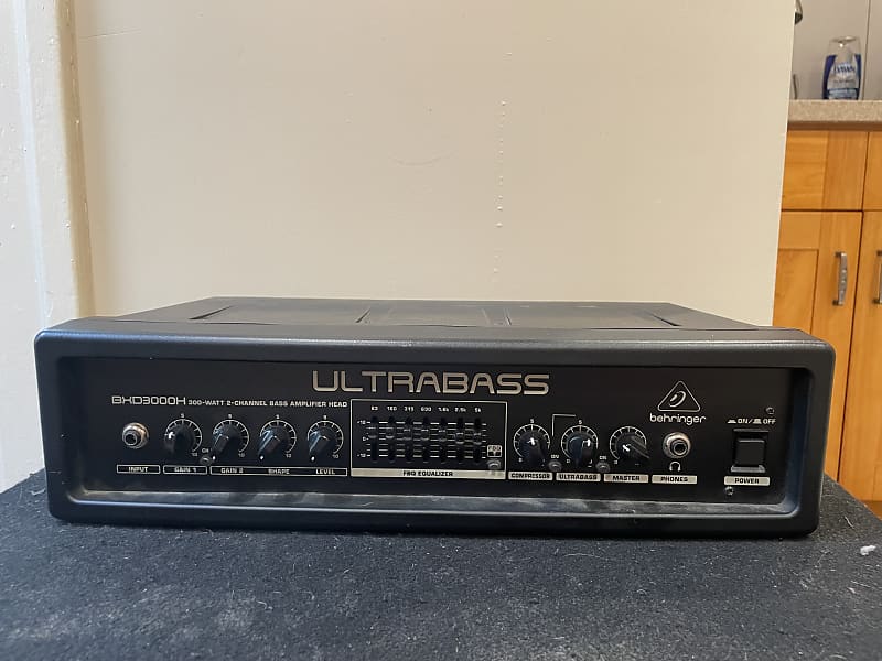 Behringer Ultrabass BXD3000H 300-watt 2-channel Bass Head | Reverb