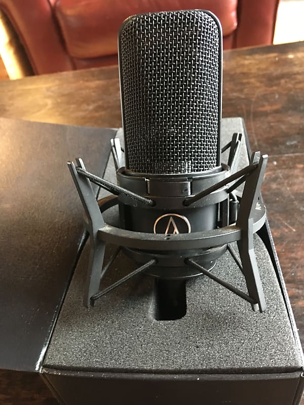 Audio-Technica AT 4033 with shock mount mid-90s - Black | Reverb
