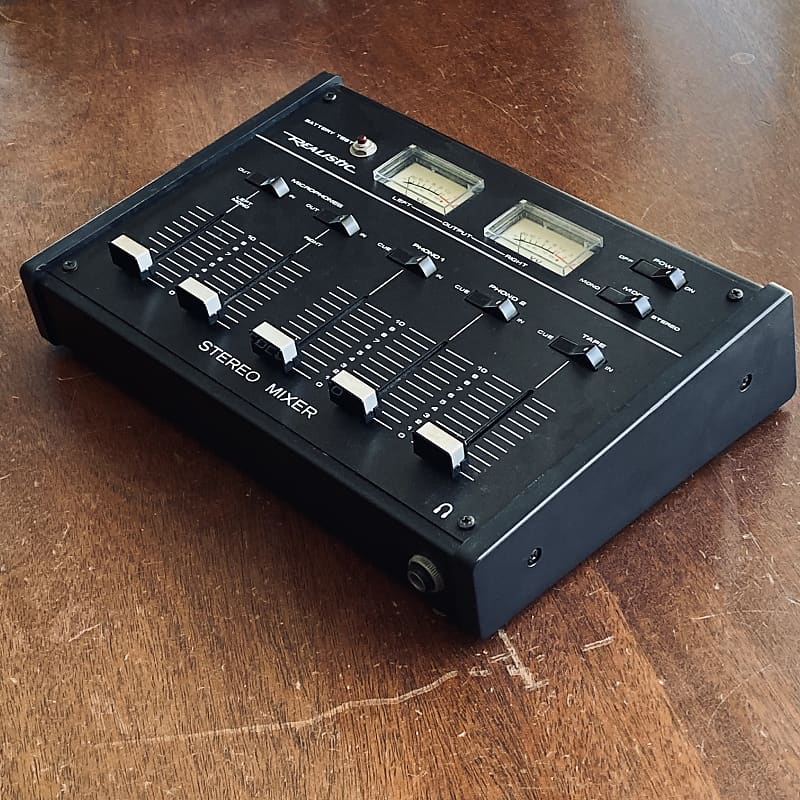 Realistic 32-1100A Stereo Mixer 1980s | Reverb