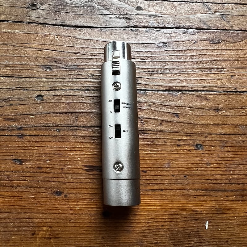 M-Audio Microphone Pad with Phase Inverter (2 of 4) | Reverb