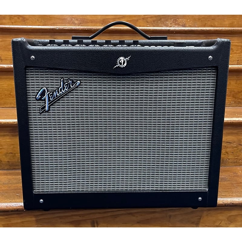 SECONDHAND Fender Mustang III v2 100w Amp + MS4 Footswitch | Reverb UK