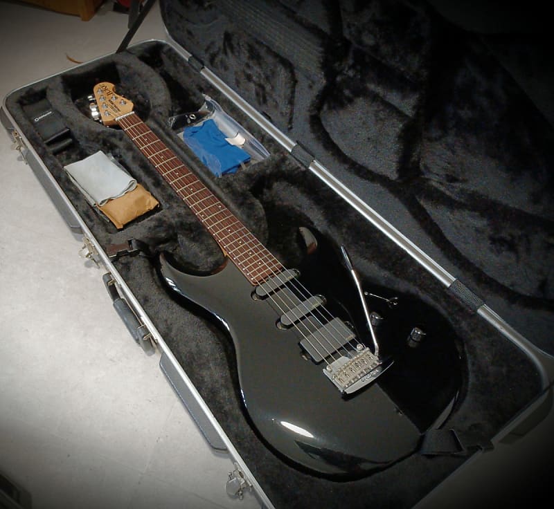 Music Man Luke II | Reverb