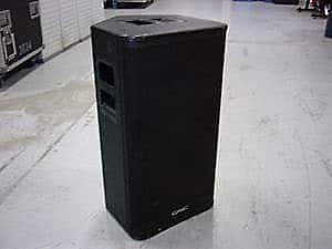 QSC HPR122i used powered loudspeaker | Reverb