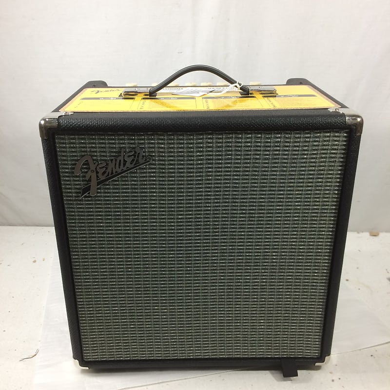 Fender Rumble V3 Combo Bass Amplifier 40-Watt | Reverb