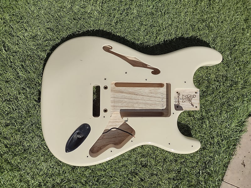 Warmoth Swamp Ash chambered strat body | Reverb