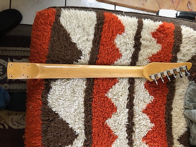 Carvin Maple neck 22 frets with Gotoh Locking tuners | Reverb