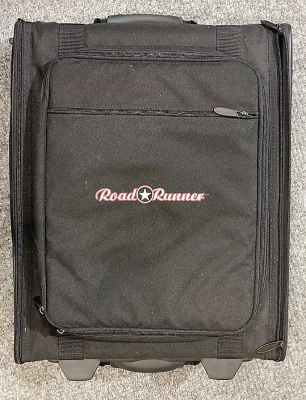 Road Runner RKPRC2 Rack Case Black 2 Space Black | Reverb