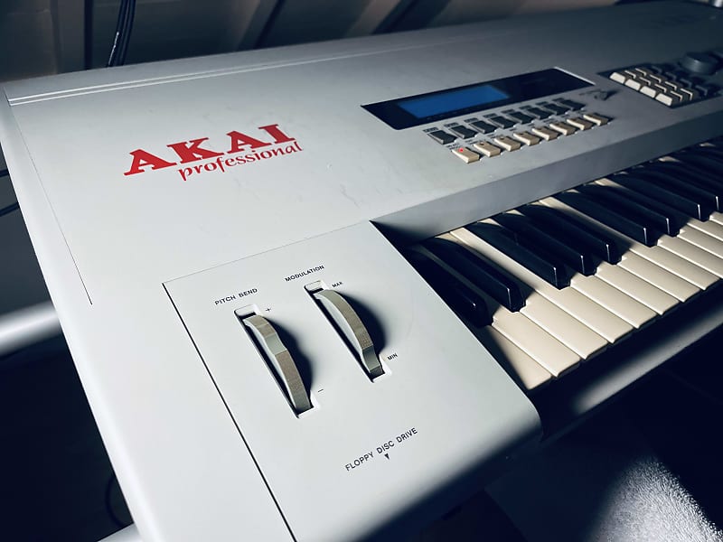 RARE Akai S1000KB Digital Stereo Sampling Keyboard (1990) | Reverb