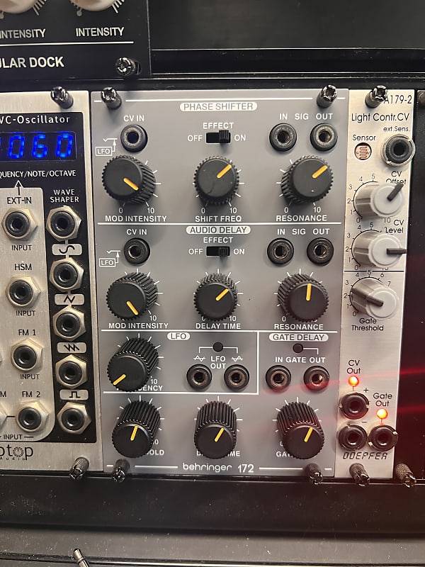 Behringer 172 phase shifter, lfo flanger modulator eurorack | Reverb
