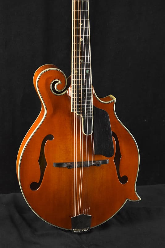 Mint Eastman MD815PGE-HB F-Style Electric Mandolin Honey | Reverb