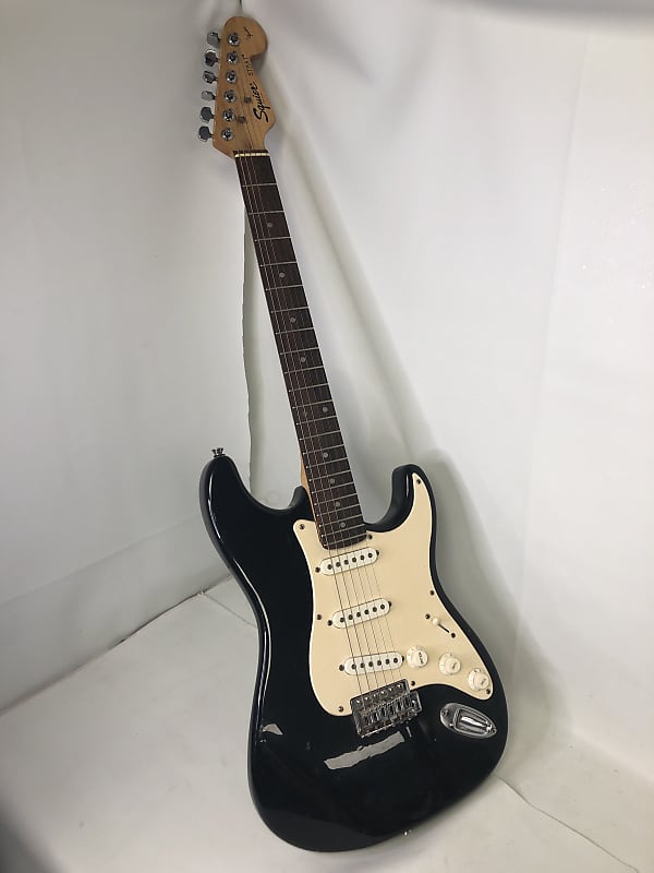 Fender Squire Strat Black | Reverb