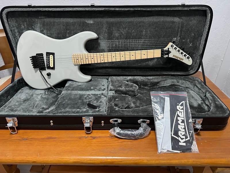 Kramer Baretta Gray Cream 2021 and Hard Case Kramer | Reverb