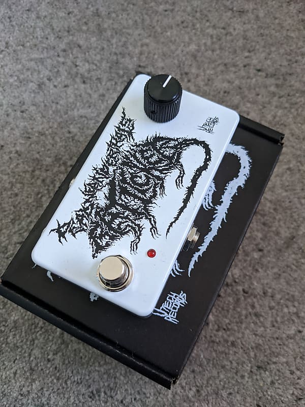 Idiot Box Rat Licker Distortion (Pro-Co RAT) LM308 chip | Reverb