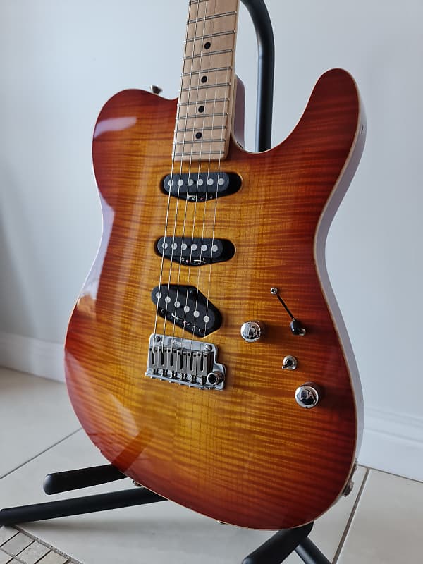 Tom Anderson Tom Anderson. Sunburst Flame T style. | Reverb Australia