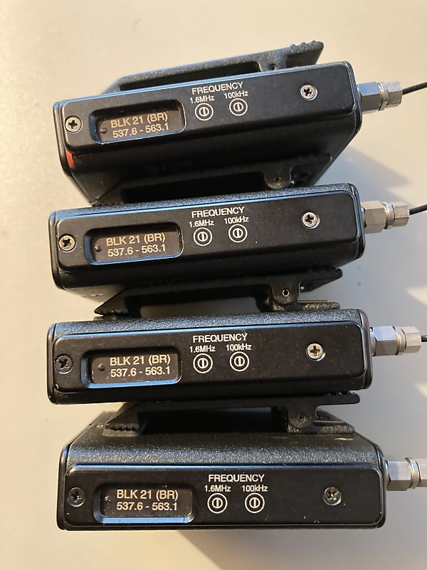 Lectrosonics Um400- Block 21 (537-563)- 100mW wireless | Reverb