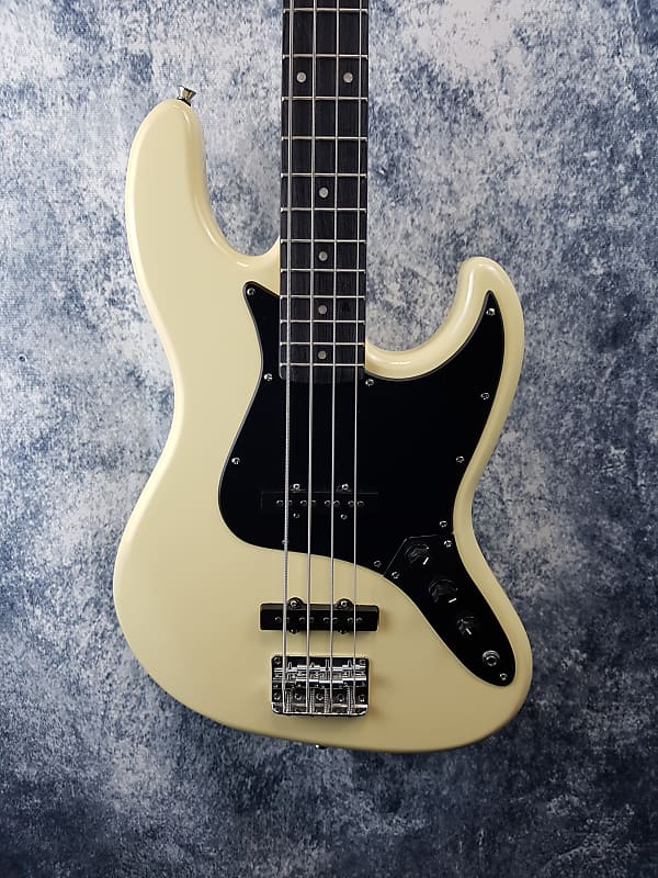 Eko VJB-200V Bass Guitar - Vintage White - Pre-Loved - | Reverb