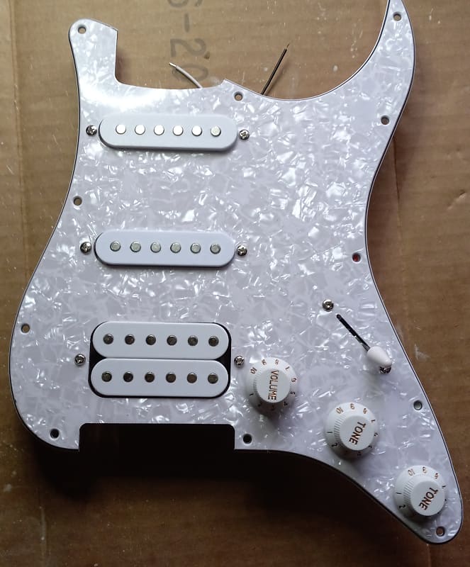 Strat/ST HSS Pickguard Loaded - Pearl White | Reverb