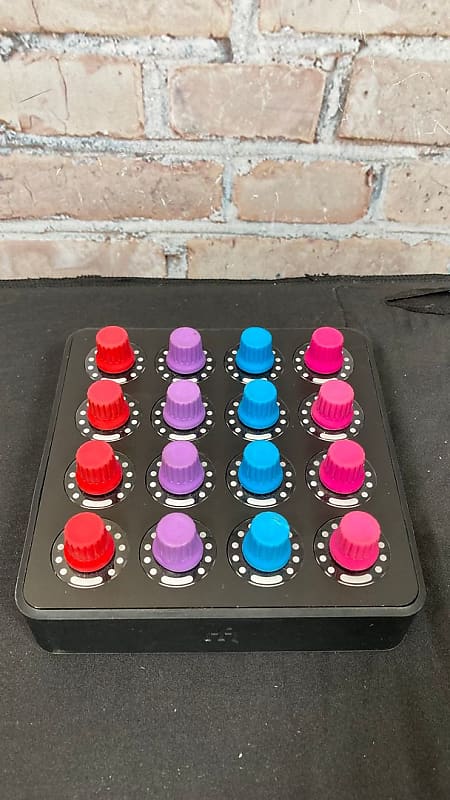 MIDI FIGHTER TWISTER MIDI CONTROLLER MIDI Controller (White | Reverb