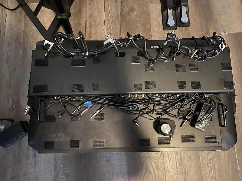 Creation Music Company Flatboard w/Riser & Pelican Air 1615 | Reverb