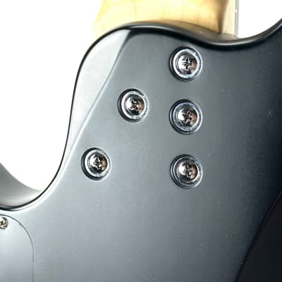 Traben Array 5 Bass - Black Flat | Reverb