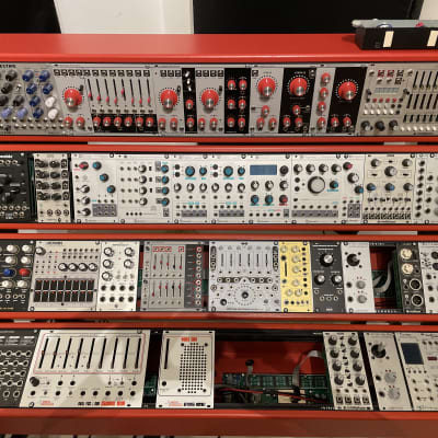 Huge Eurorack modular system in a powered case (Mutable | Reverb