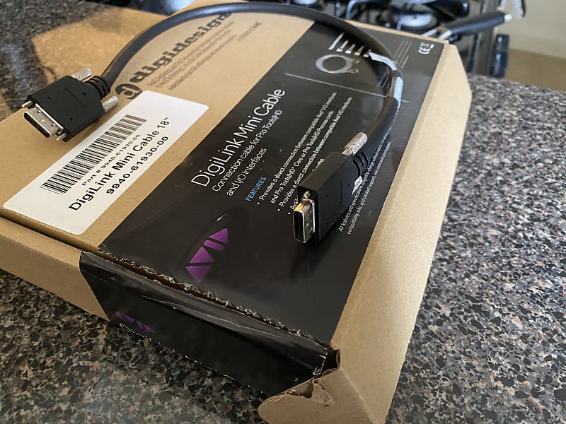 Avid / Digidesign DigiLink Mini Cable 18" - Black | Reverb